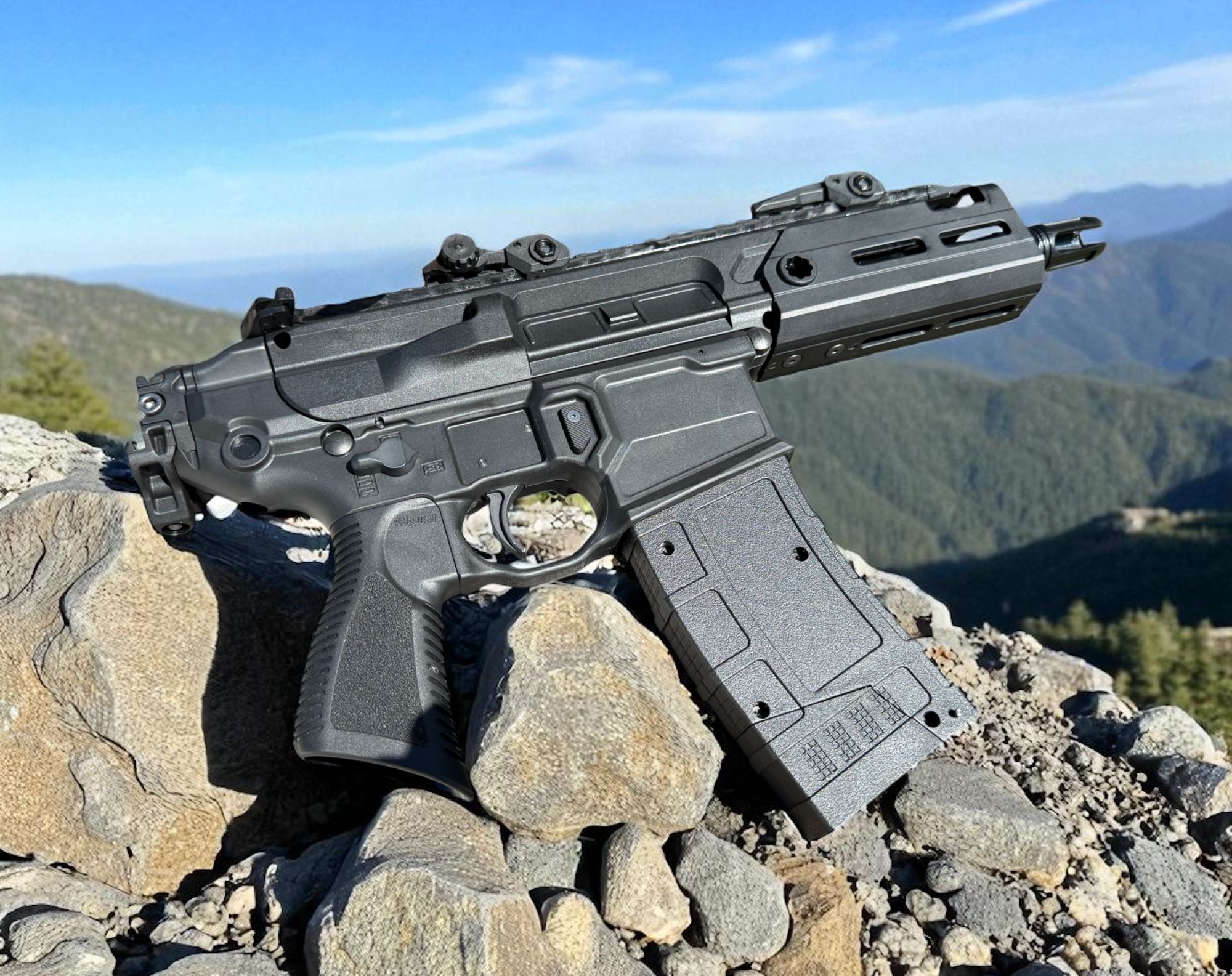 SIG Sauer MCX Rattler CO2 BB Air Gun: Big Fun 3 Rounds at a Time ...